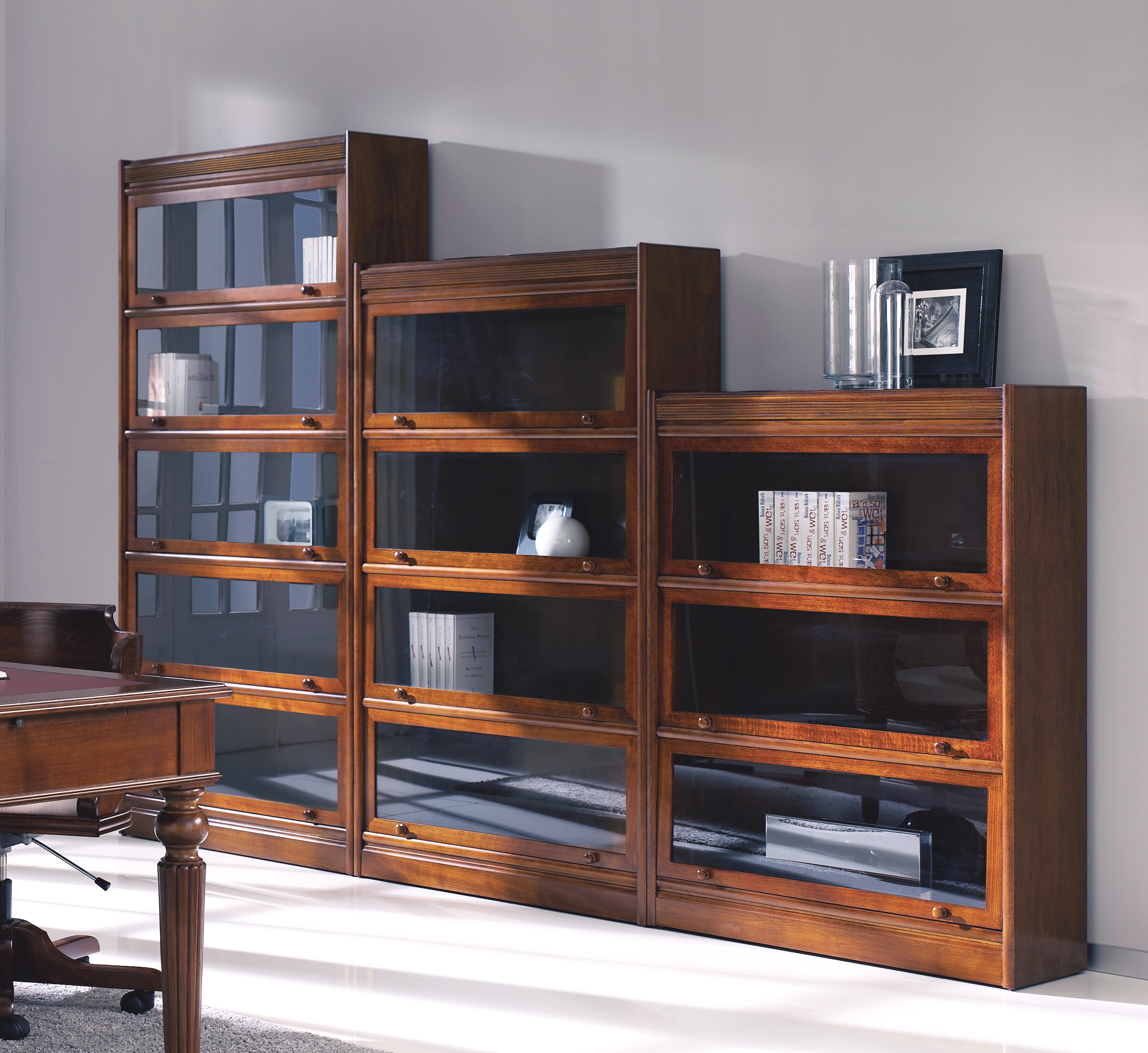 Librero clásico Globe